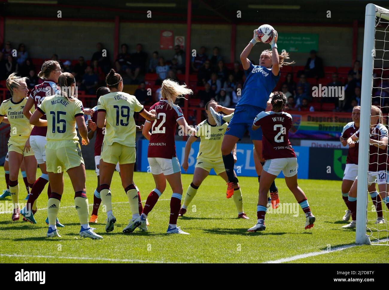 DAGENHAM, ENGLAND - MAY 08: Mackenzie Arnold of West Ham United WFC ...
