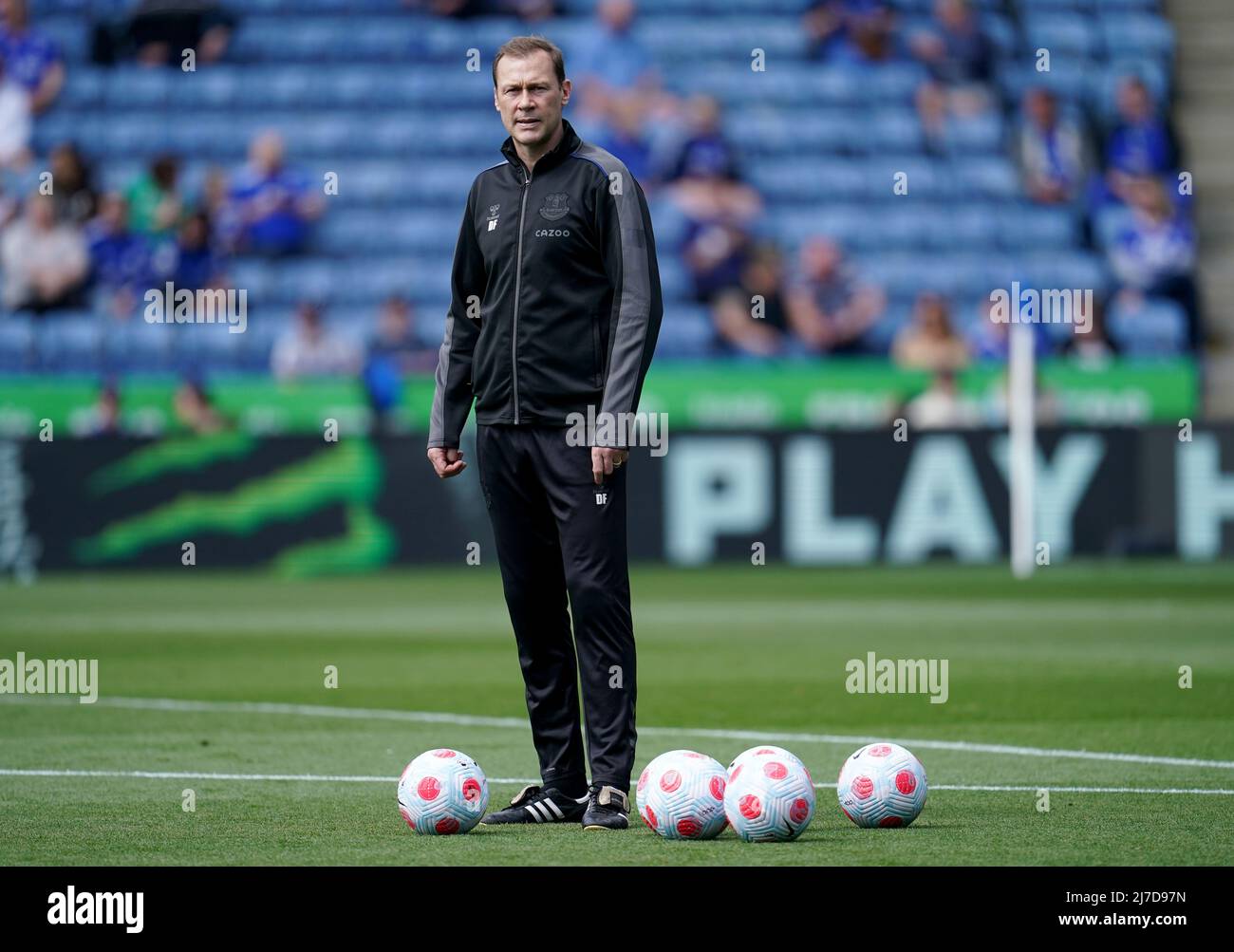 Everton coach Duncan Ferguson during warm up ahead of the Premier ...