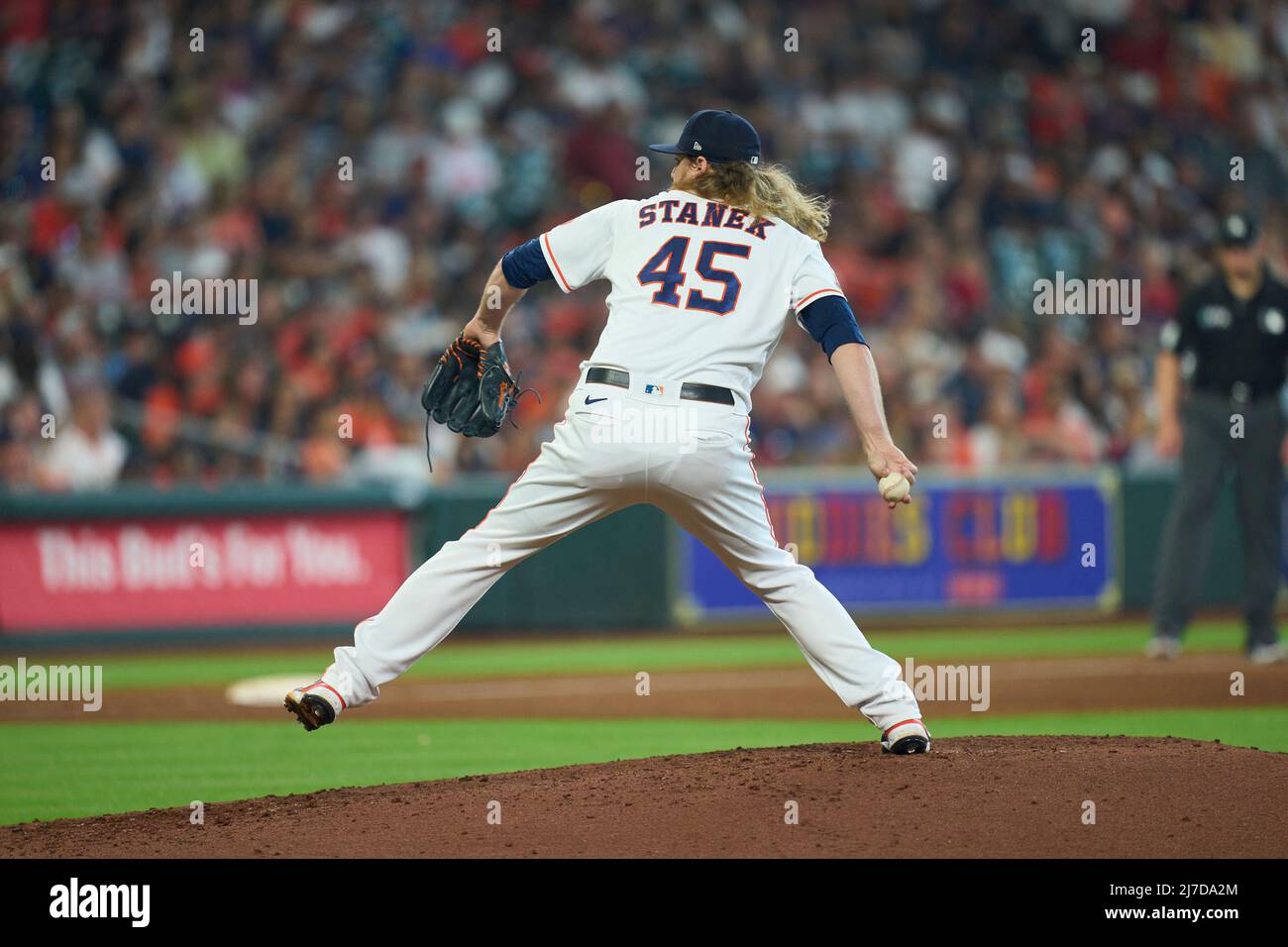 May 7 2022: Houston pitcher Ryne Stanek (45) throws a pitch during the ...