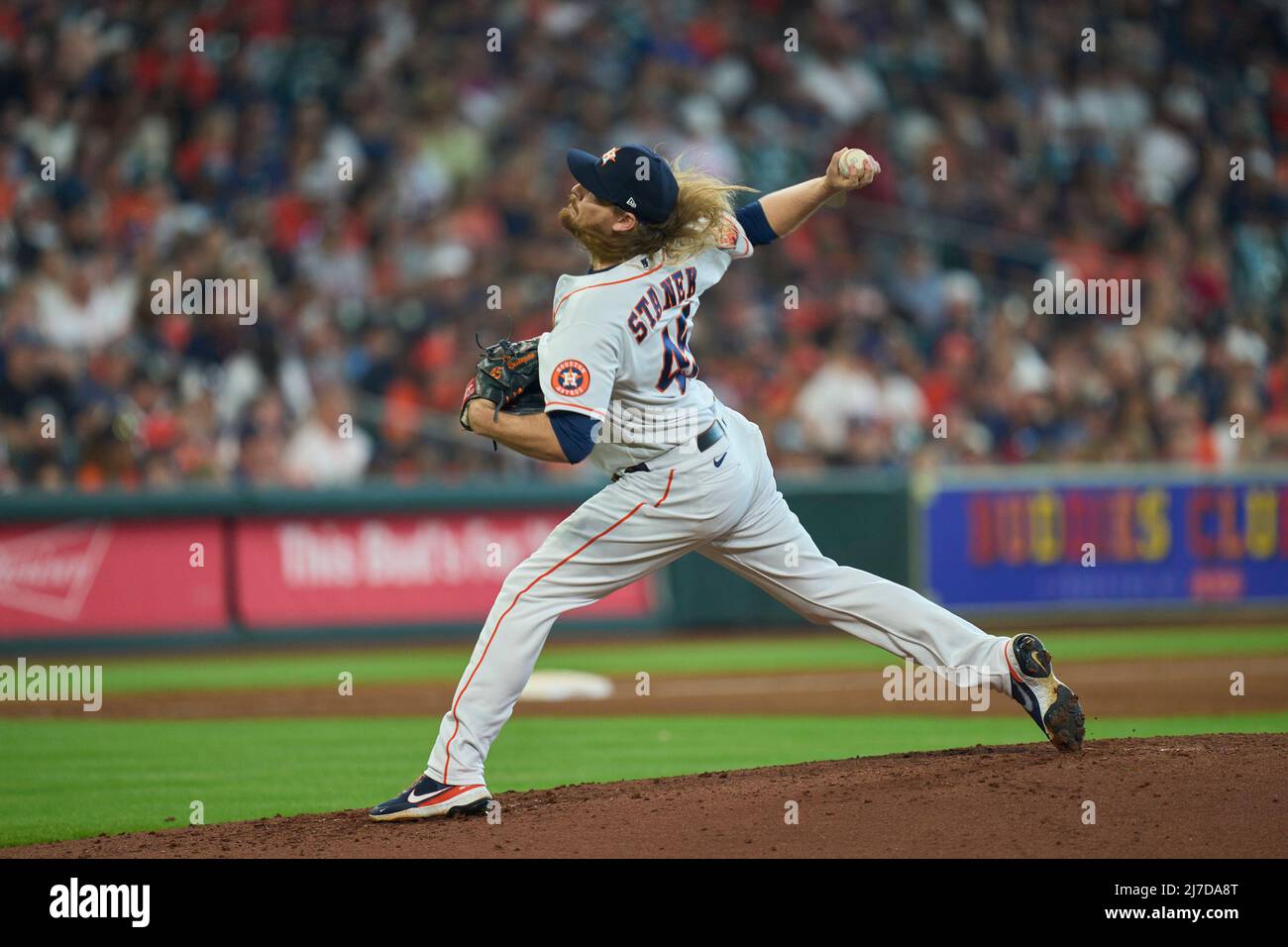 May 7 2022: Houston pitcher Ryne Stanek (45) throws a pitch during the ...