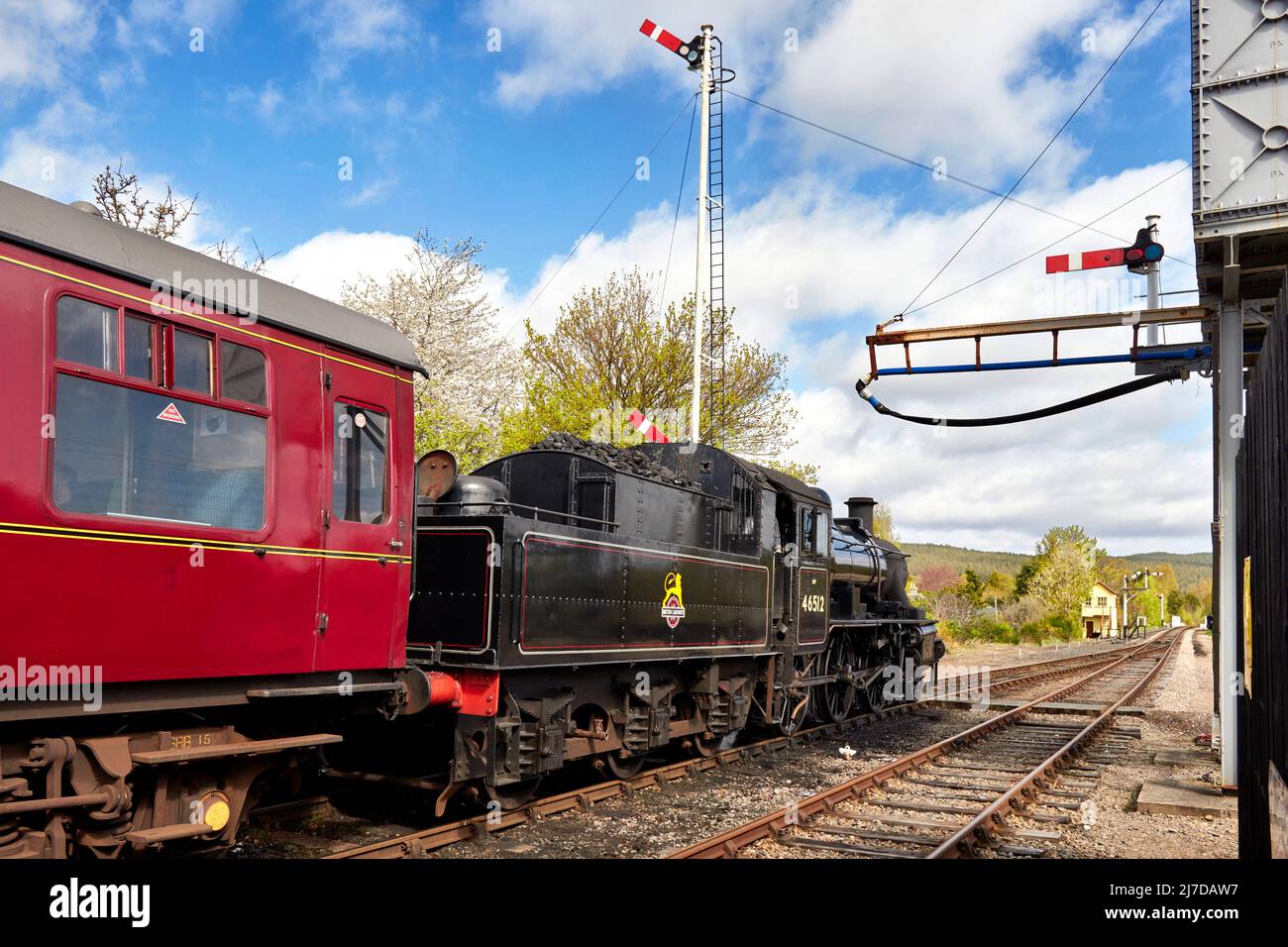 STRATHSPEY RAILWAY BOAT OF GARTEN STATION SCOTLAND THE STEAM TRAIN NO ...
