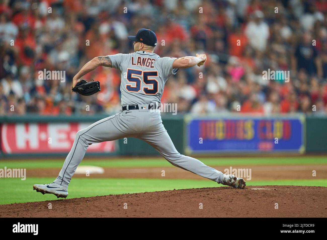 May 7 2022: Detroit pitcher Alex Lange (55) loses the lead during the ...