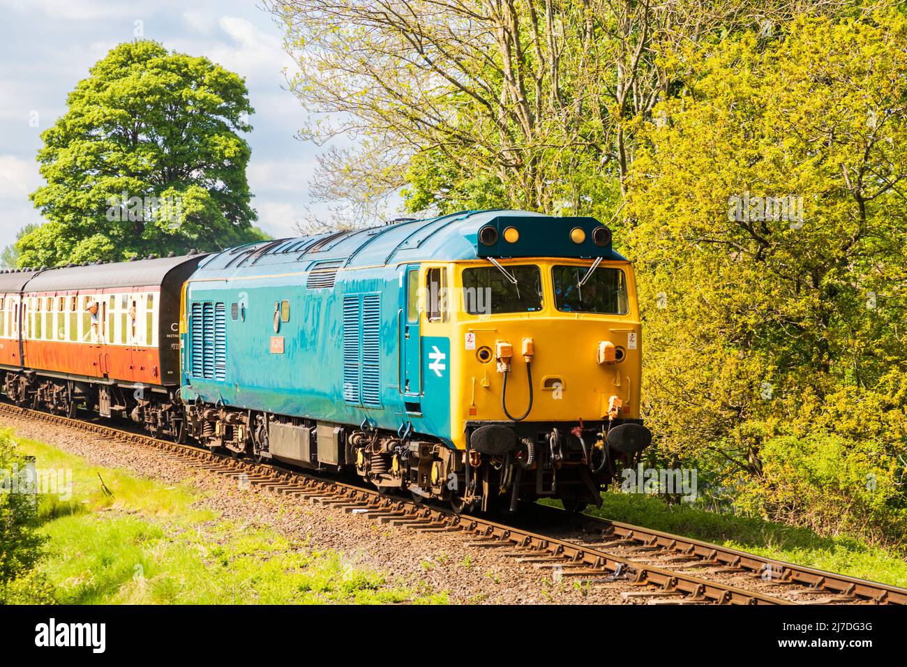 Diesel train 50035 Ark Royal en rroute to Bridgnorth, Shropshire,UK ...