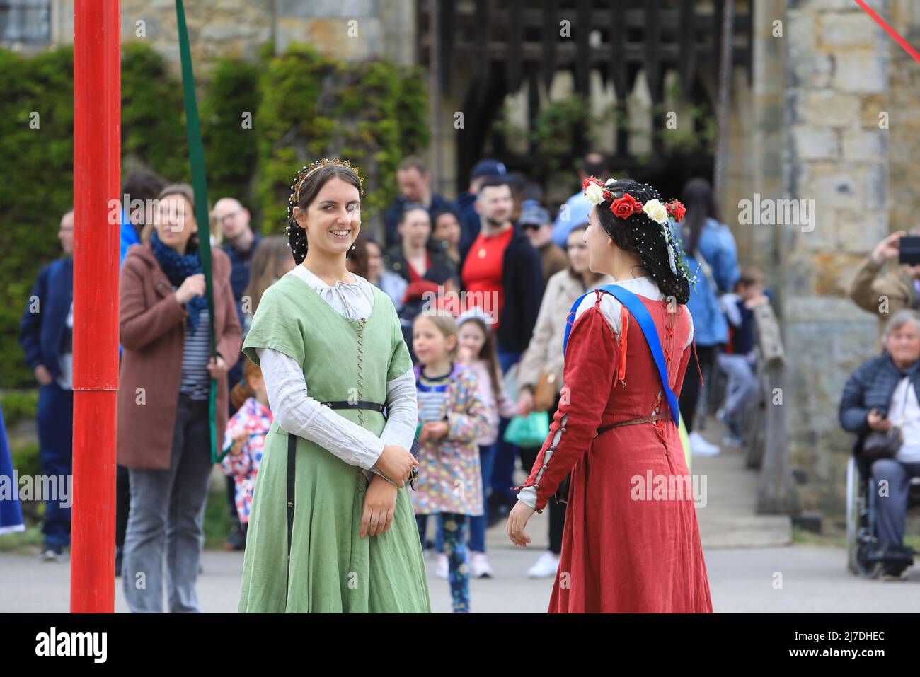 Maypole dancing for May Day at historic Hever Castle in Kent, UK Stock ...
