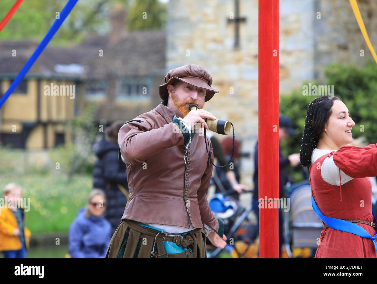 Maypole dancing for May Day at historic Hever Castle in Kent, UK Stock ...
