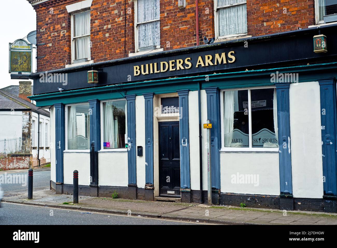 The Builders Arms, Hopetown, Darlington, England Stock Photo - Alamy