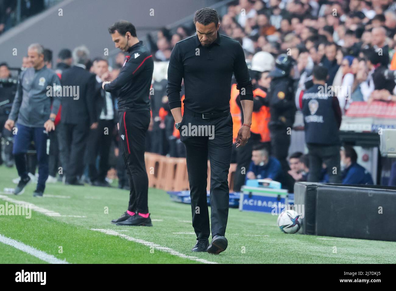 ISTANBUL, TURKEY - MAY 8: Coach Valerien Ismael of Besiktas JK during ...