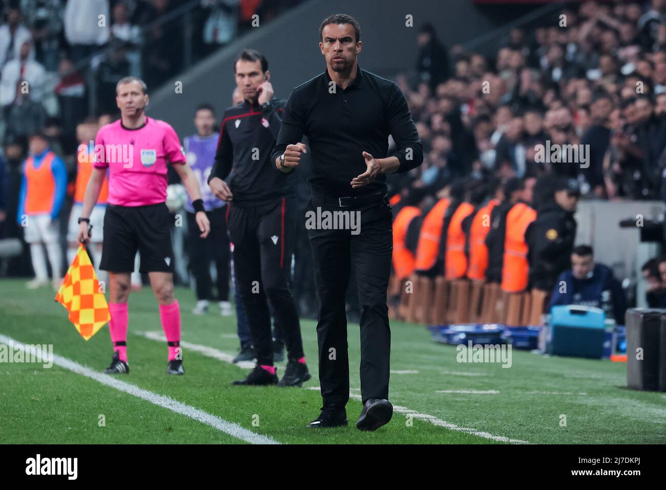 ISTANBUL, TURKEY - MAY 8: Coach Valerien Ismael of Besiktas JK during ...