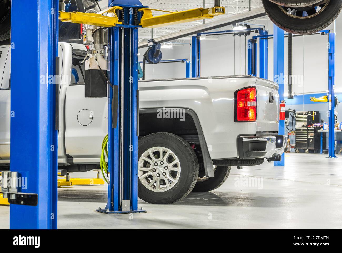 Certified Auto Service, Repair and Maintenance Automotive Theme. Modern ...