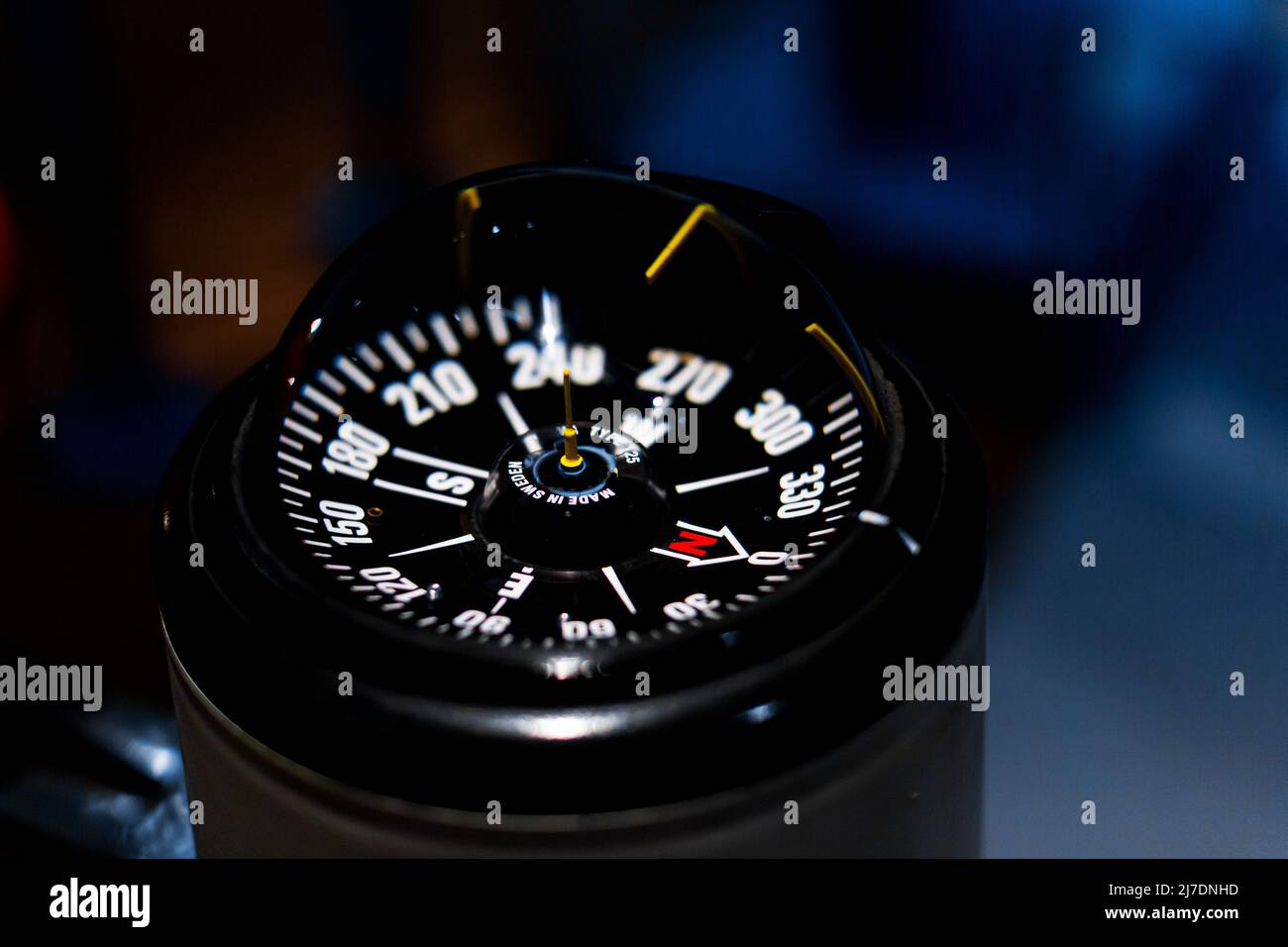 Antique compass for ship navigation Stock Photo - Alamy