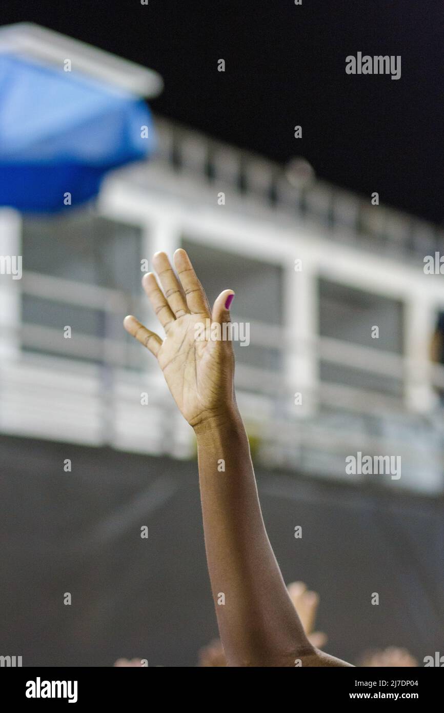 Black hands hi-res stock photography and images - Alamy