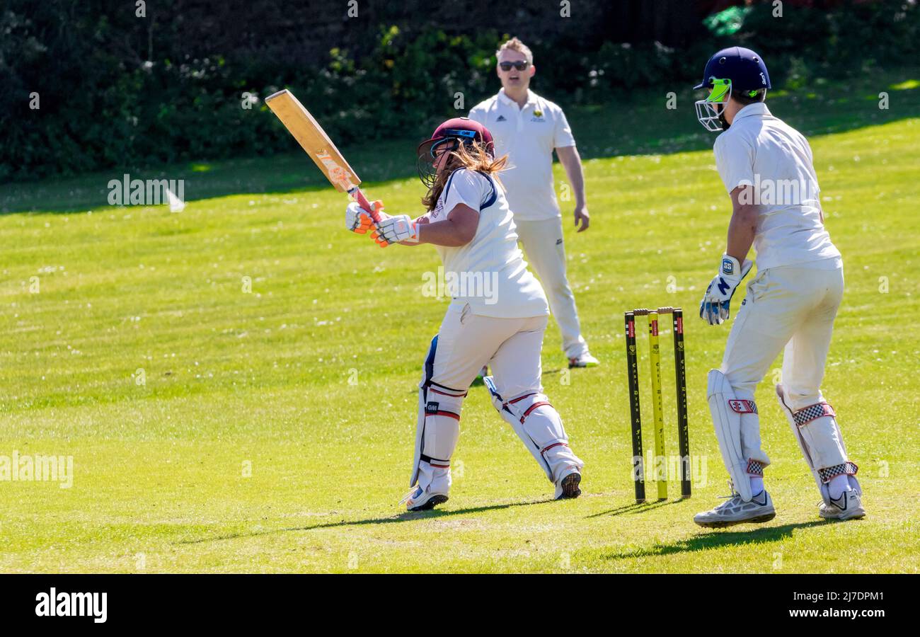 Sunday cricket match in sunshine Stock Photo - Alamy