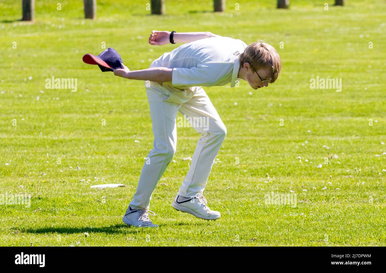 Sunday cricket match in sunshine Stock Photo - Alamy
