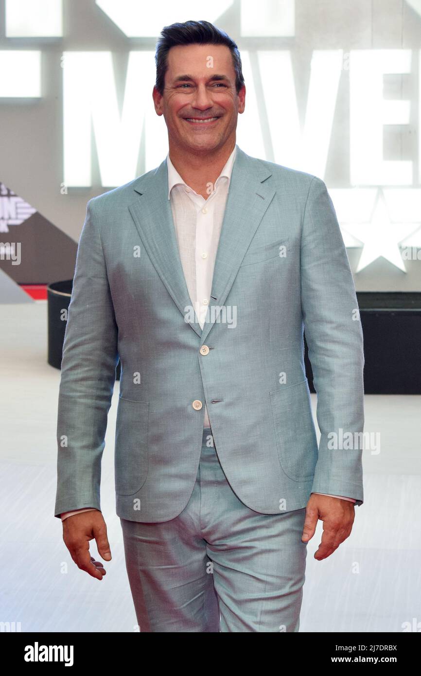 Jon hamm top gun maverick hi-res stock photography and images - Alamy