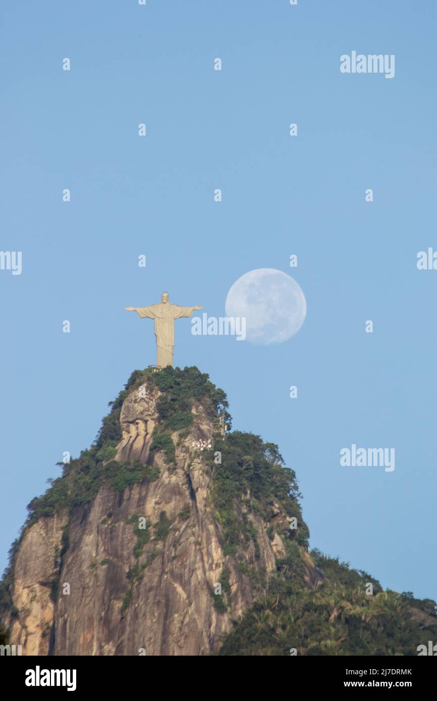 Christ The Redeemer Moon