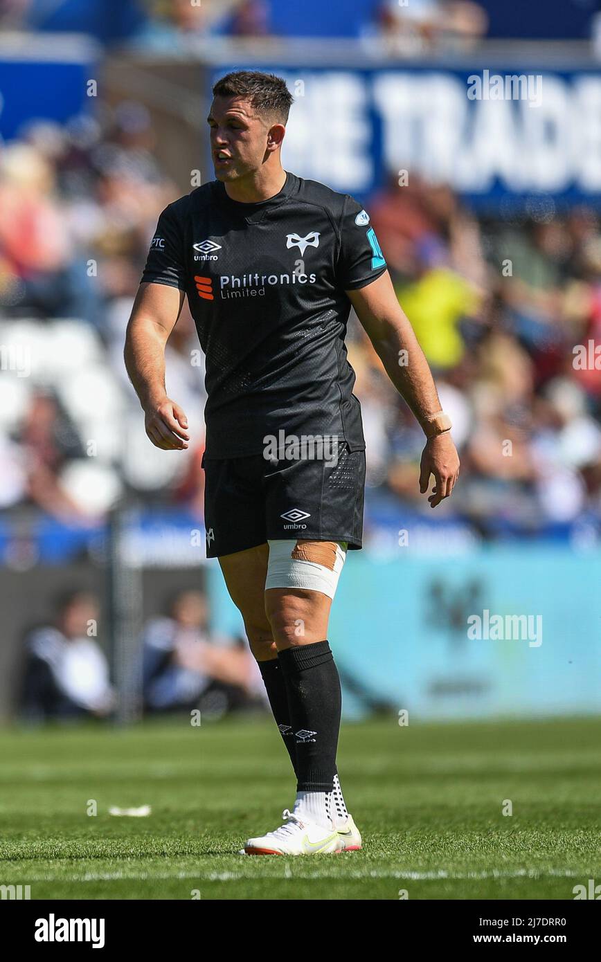 Ospreys rugby watkin hi-res stock photography and images - Alamy