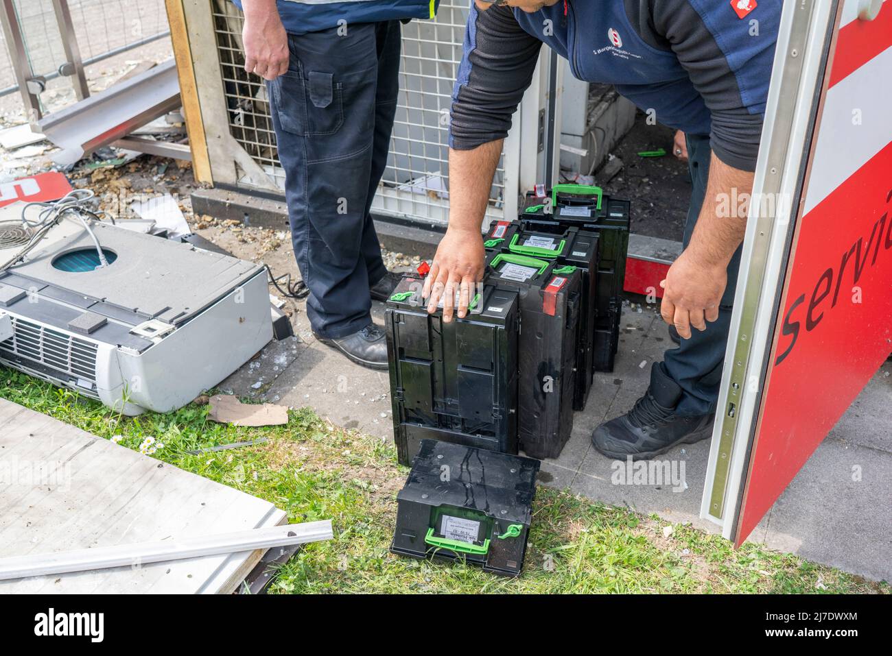 Blasting machine hi-res stock photography and images - Alamy