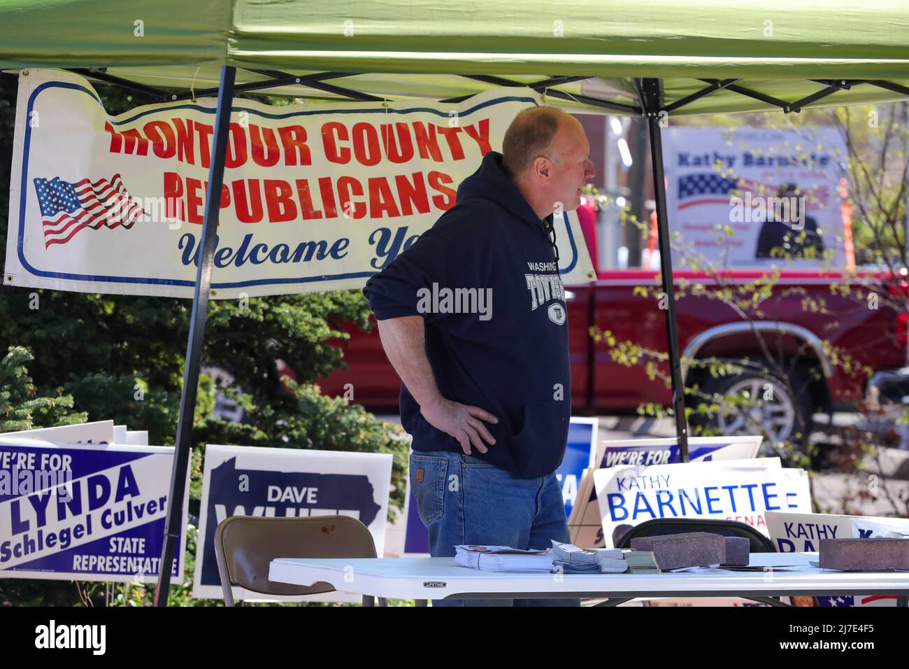 Republican weaver hi-res stock photography and images - Alamy