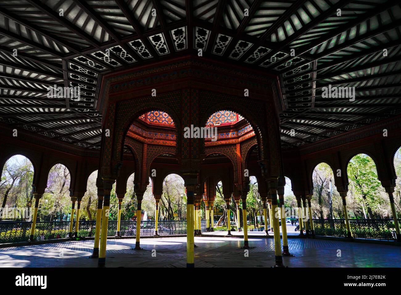 El Kiosco Morisco de Santa María la Ribera in Alameda de Santa Maria ...
