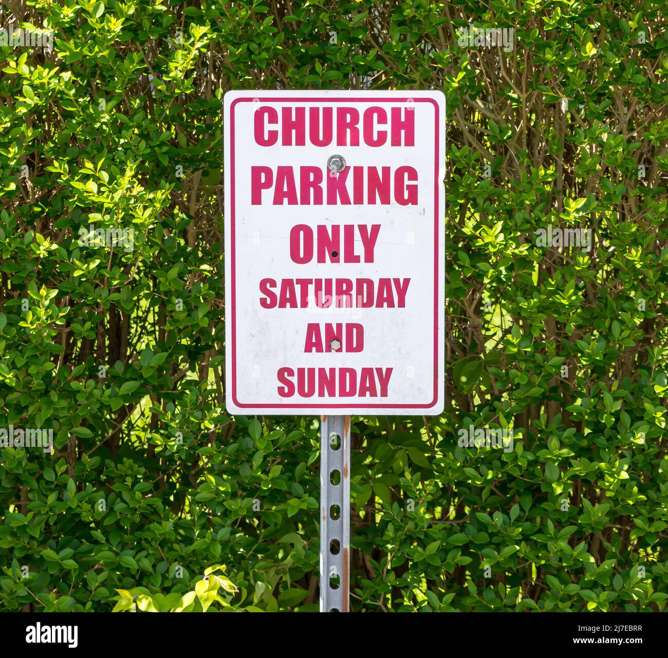 Church parking sign hi-res stock photography and images - Alamy