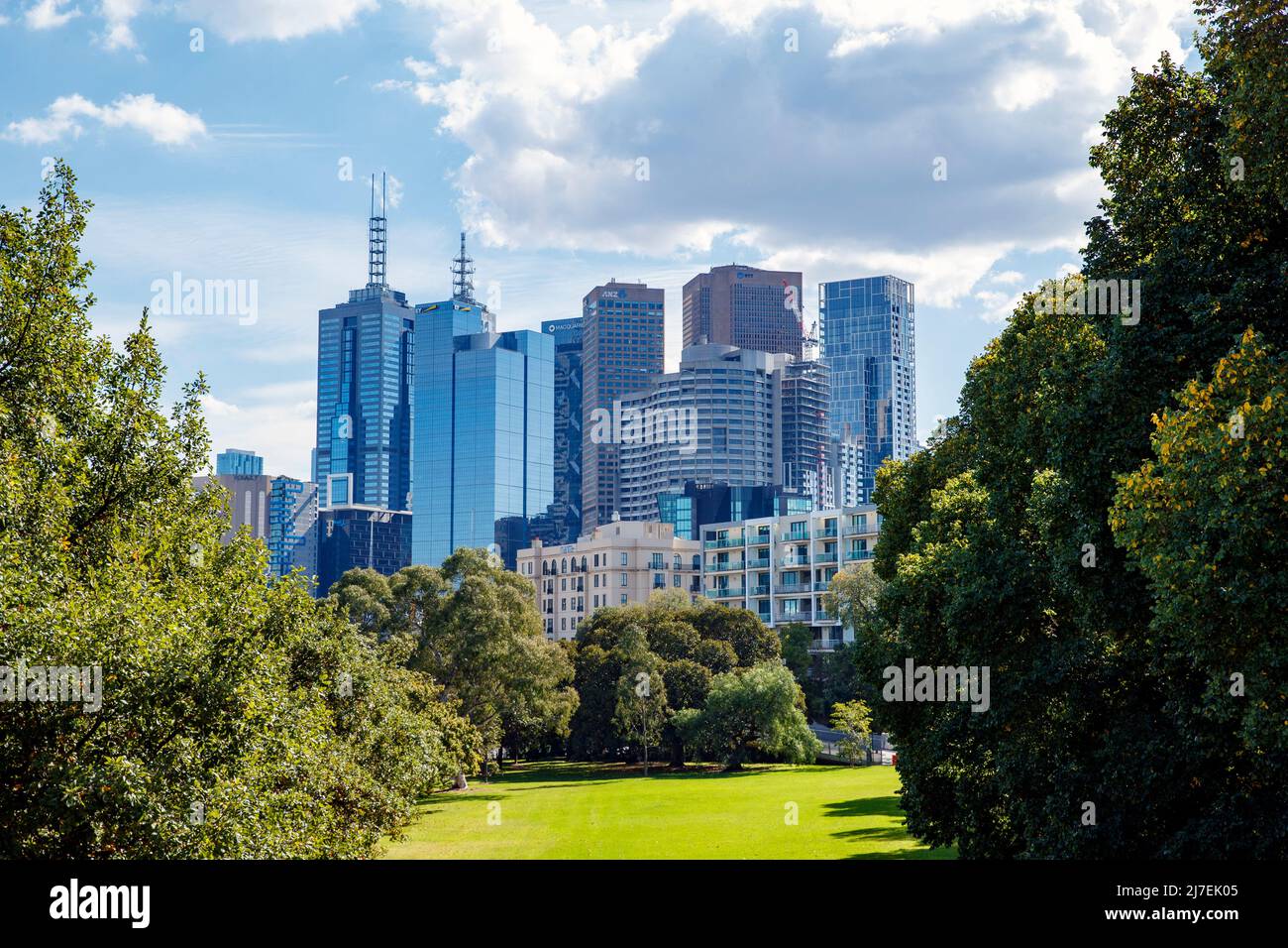 Downtown victoria office buildings hi-res stock photography and images ...