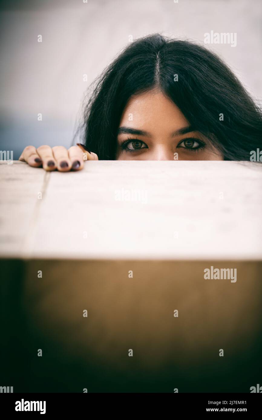 Women in danger dark street hi-res stock photography and images - Alamy