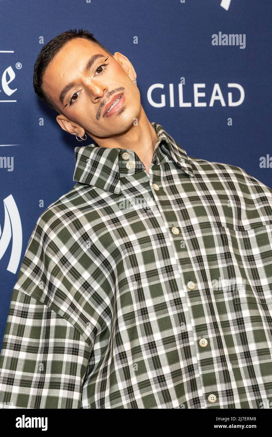 Jason Rodriguez attends 33rd Annual GLAAD Media Awards at Hilton ...