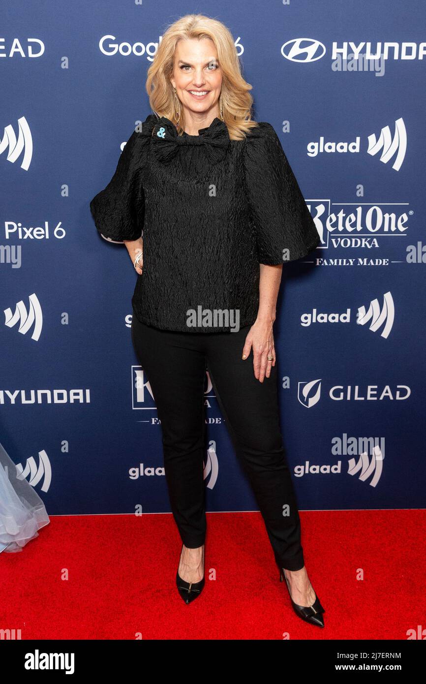 Sarah Kate Ellis attends 33rd Annual GLAAD Media Awards at Hilton ...