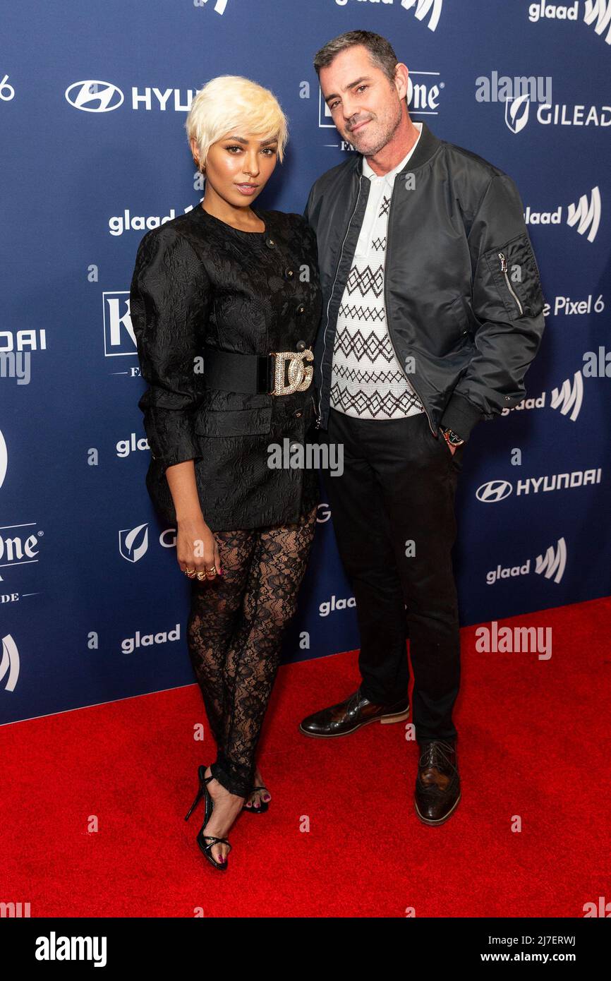 Kat Graham (L) wearing dress by Dolce & Gabbana attends 33rd Annual ...