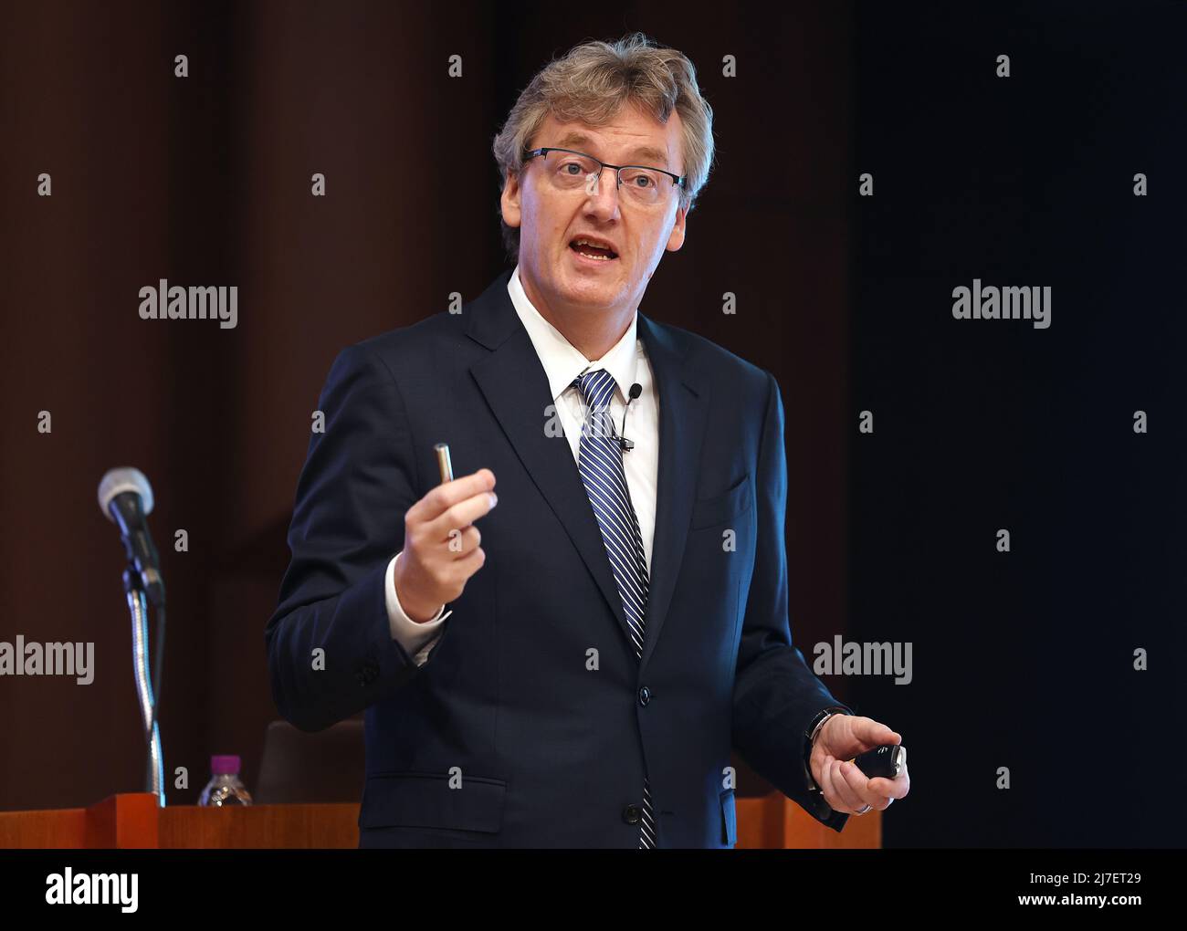 Nobel laureate's lecture in Seoul David MacMillan, a professor at ...