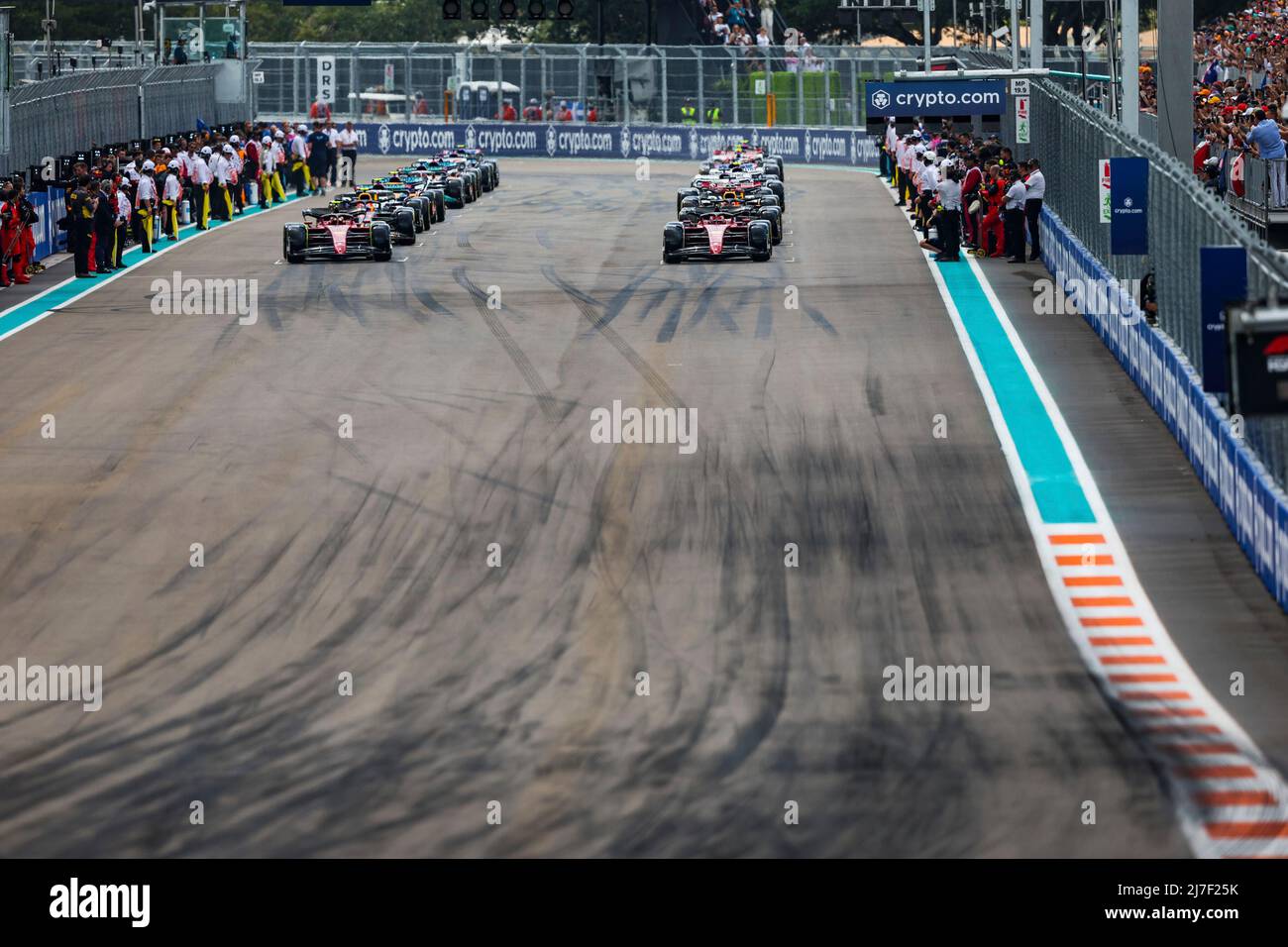 Starting grid, F1 Grand Prix of Miami at Miami International Autodrome ...