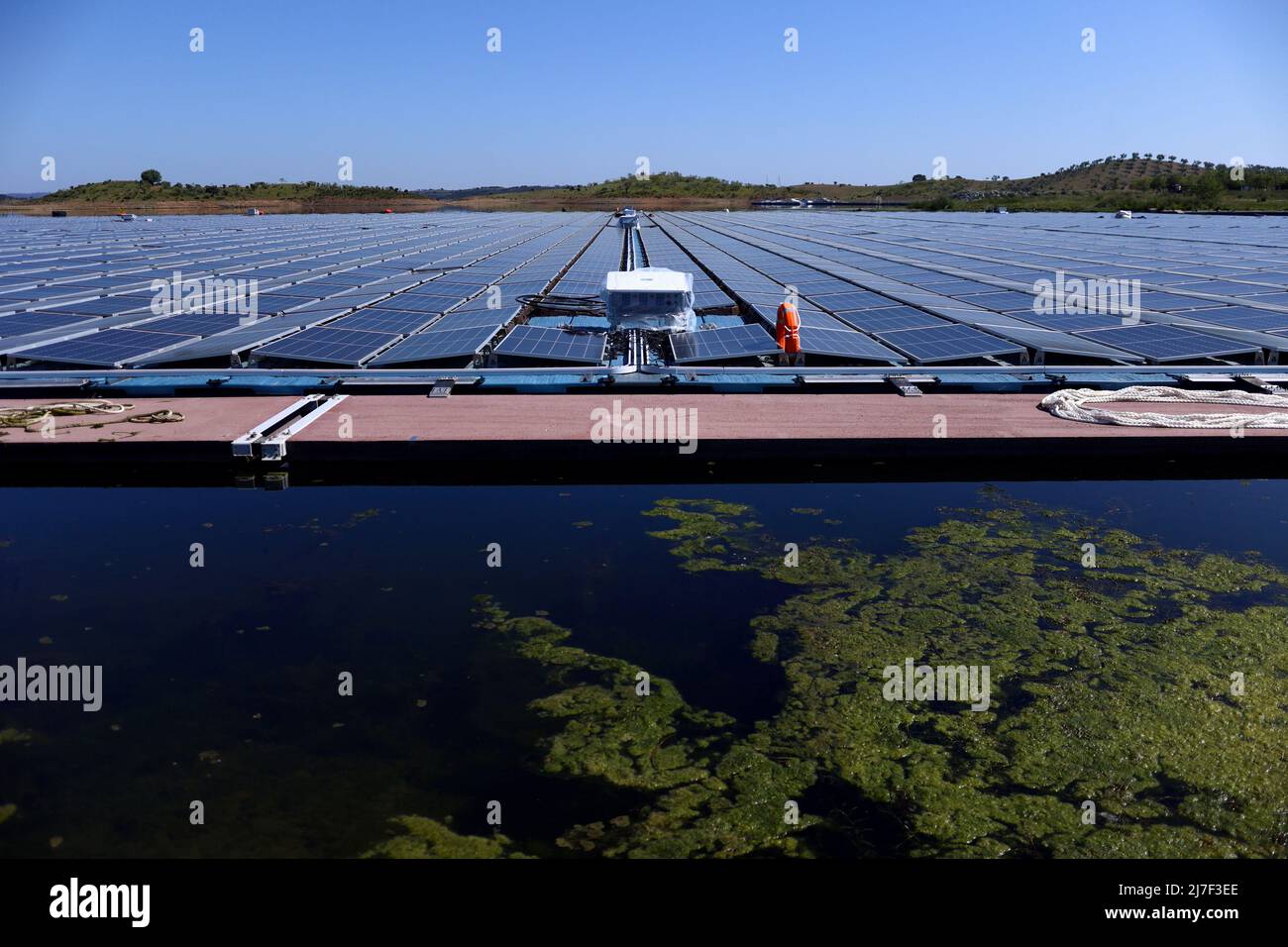 Largest floating solar farm hi-res stock photography and images - Alamy