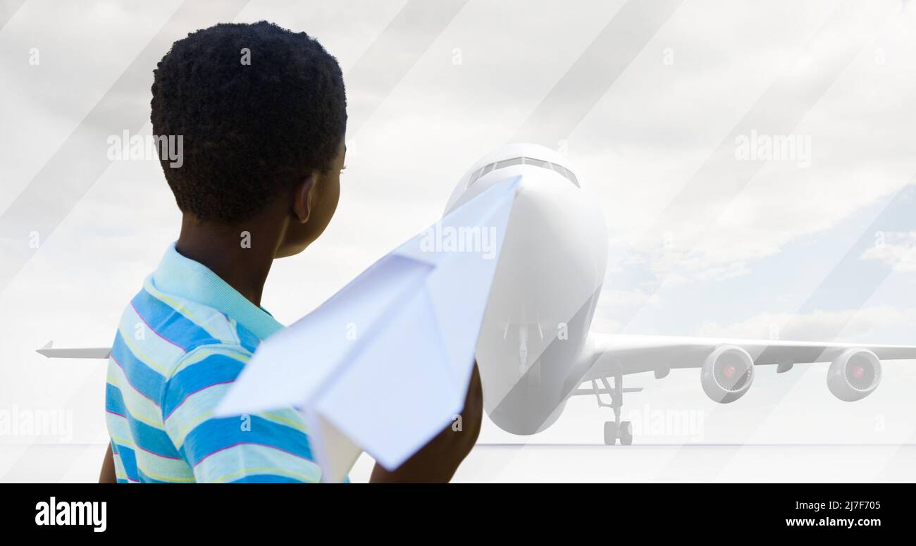 Flying paper plane hi-res stock photography and images - Alamy