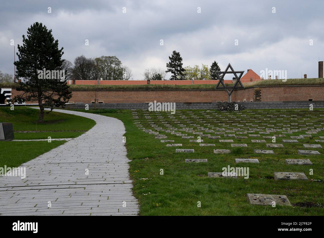 Jsws cemetery hi-res stock photography and images - Alamy