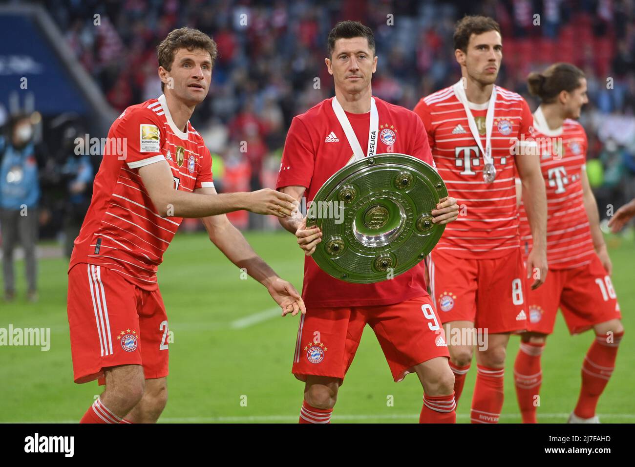 Thomas muller champions league trophy hi-res stock photography and ...