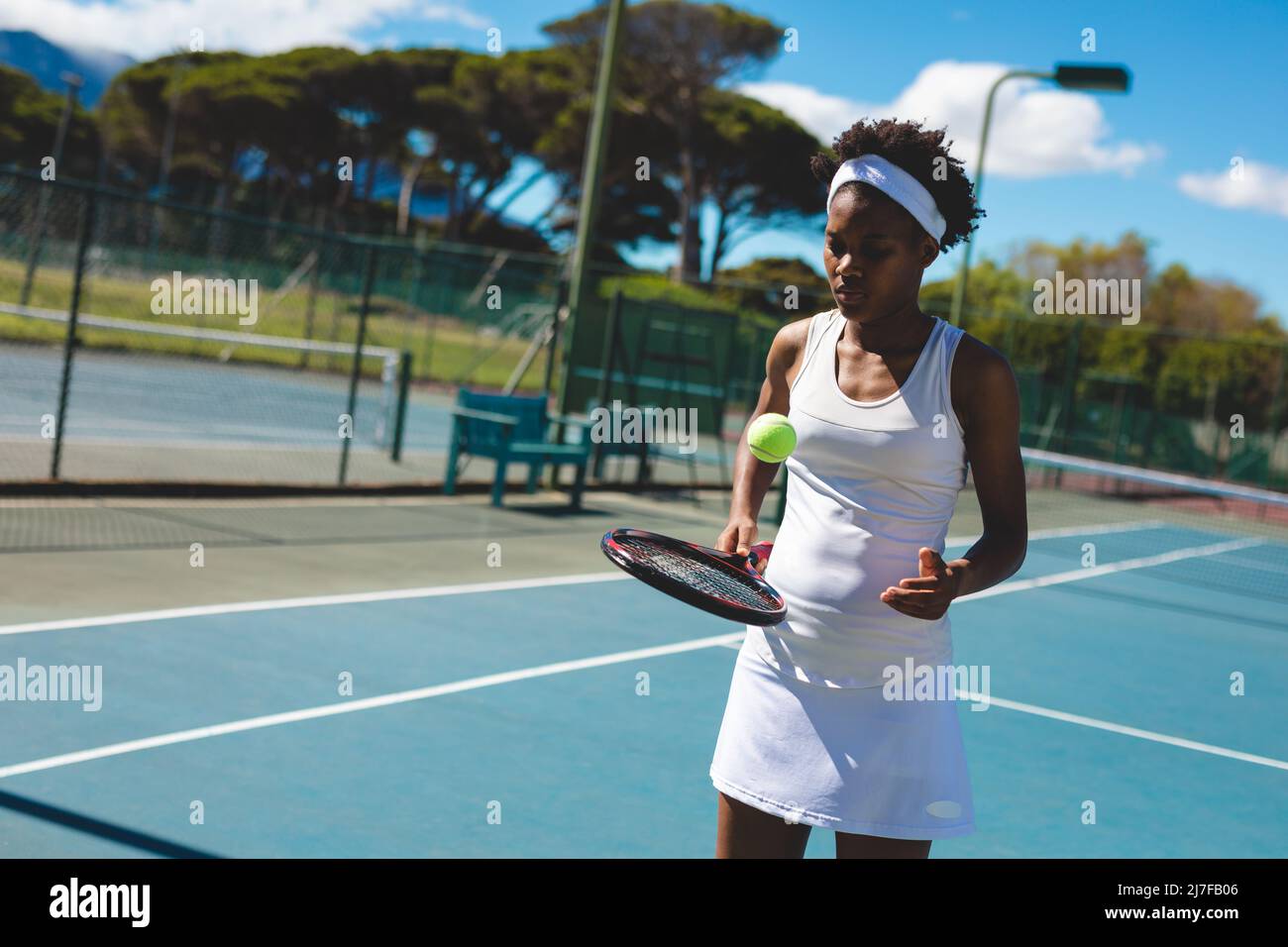 African american female tennis racket hi-res stock photography and ...