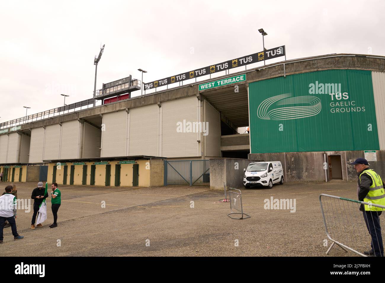Limerick hurling gaelic grounds hi-res stock photography and images - Alamy