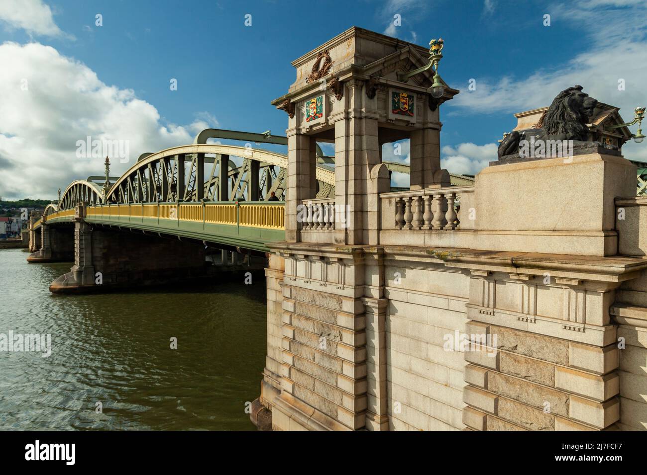 Spring afternoon at Rochester Bridge over river Medway in Kent, England ...