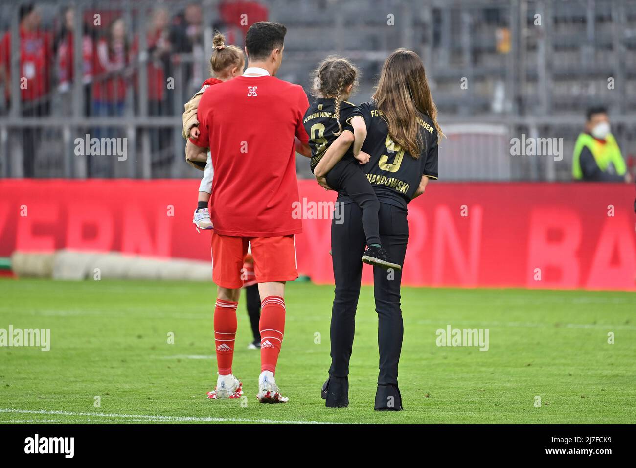 Robert LEWANDOWSKI (FC Bayern Munich) with wife Anna LEWANDOWSKI and ...