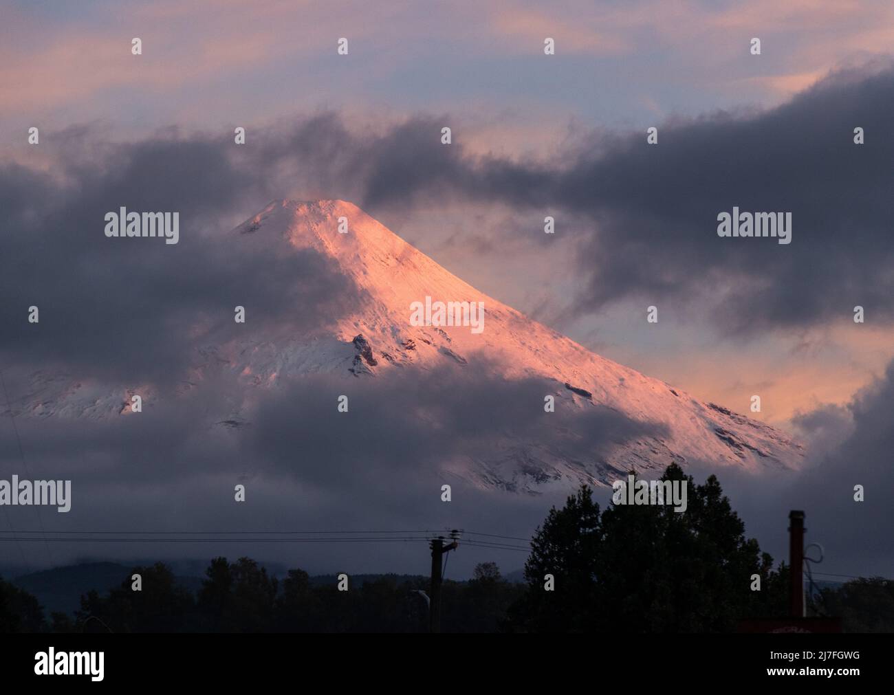 Volcano villarrica view from pucon hi-res stock photography and images ...