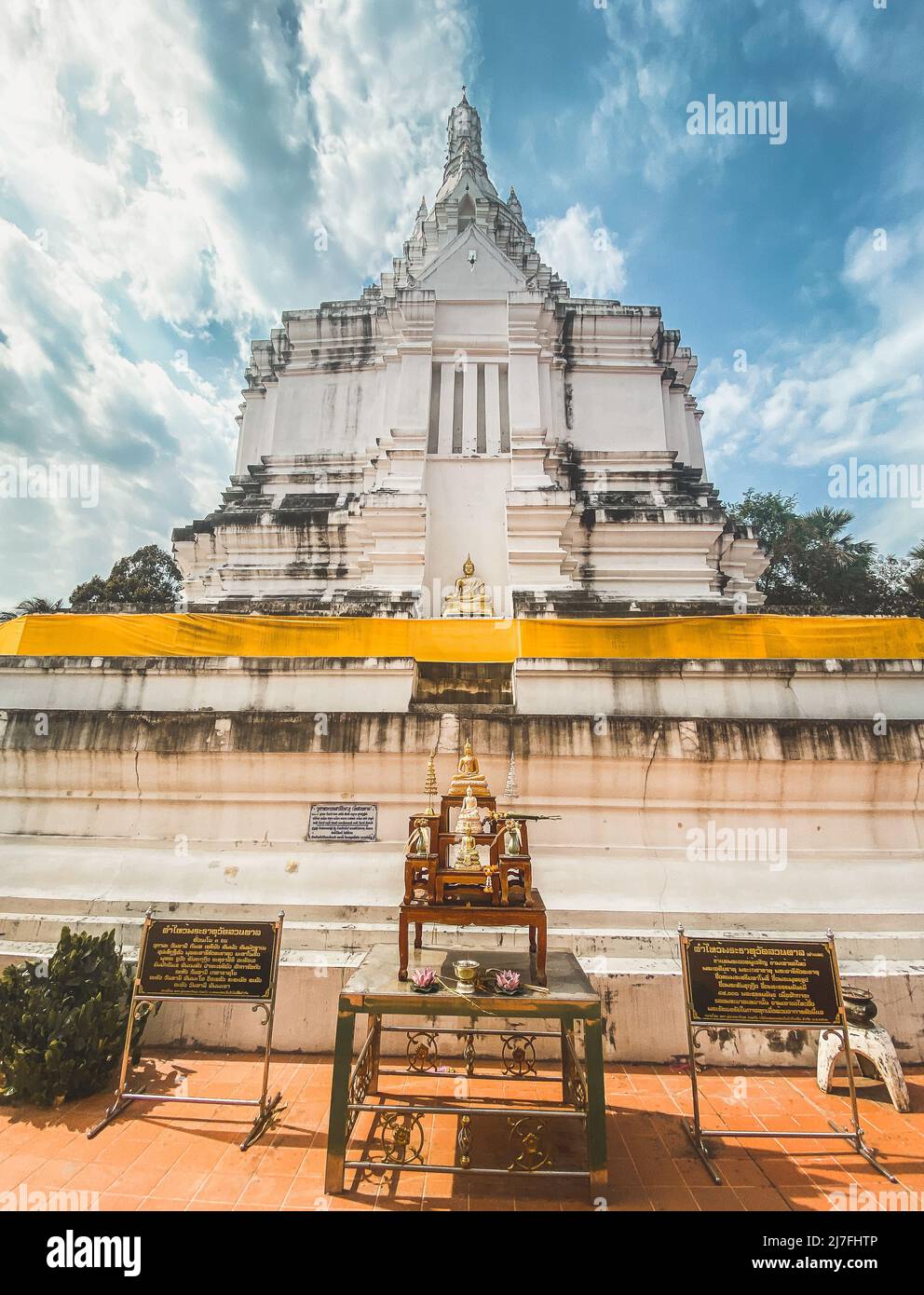 Legendary wall paintings hi-res stock photography and images - Alamy