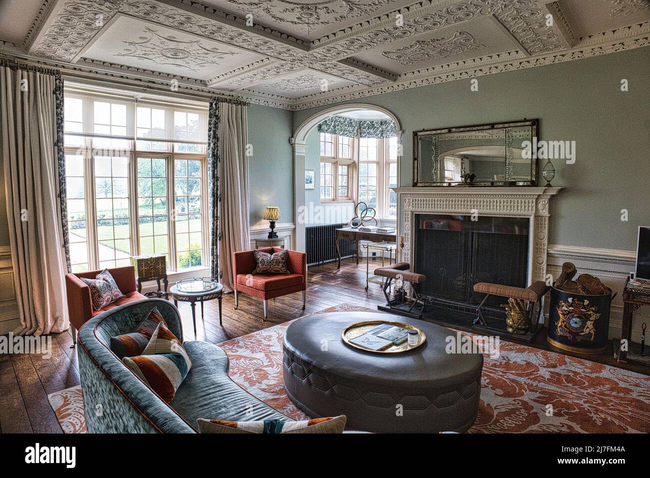Dorfold Hall sitting room Stock Photo - Alamy