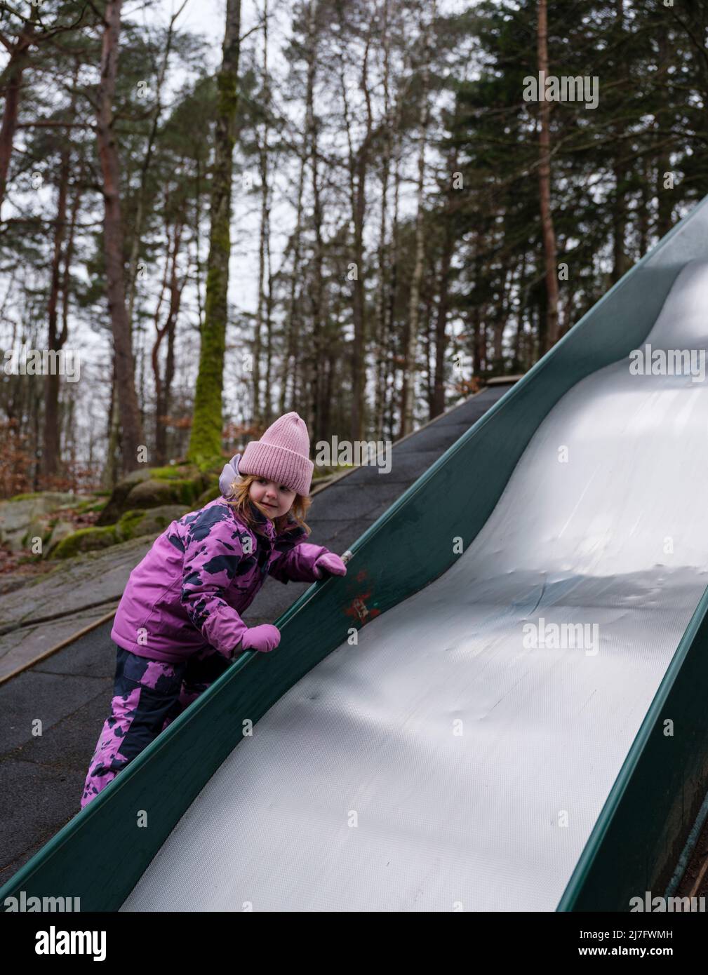 Girl slide hi-res stock photography and images - Alamy
