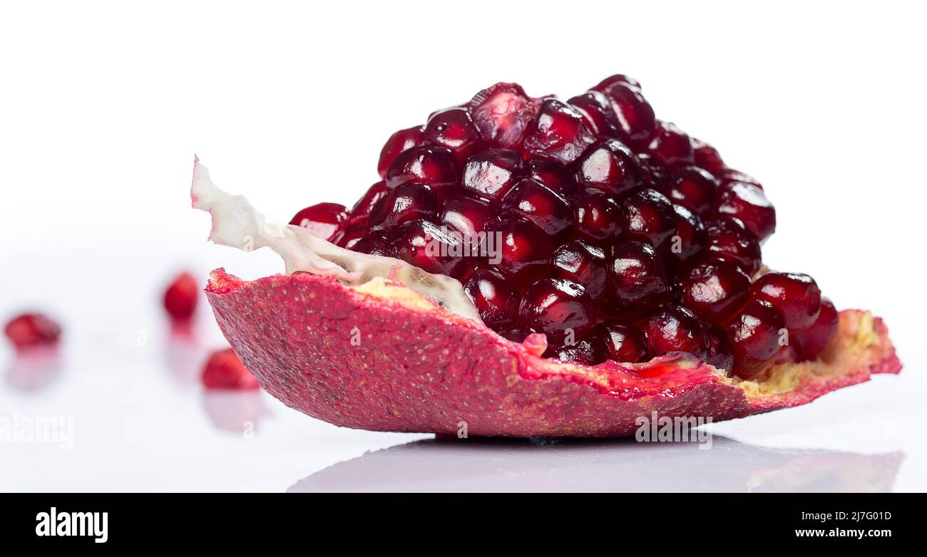 Close up of fresh ripe pomegranate fruit Stock Photo - Alamy