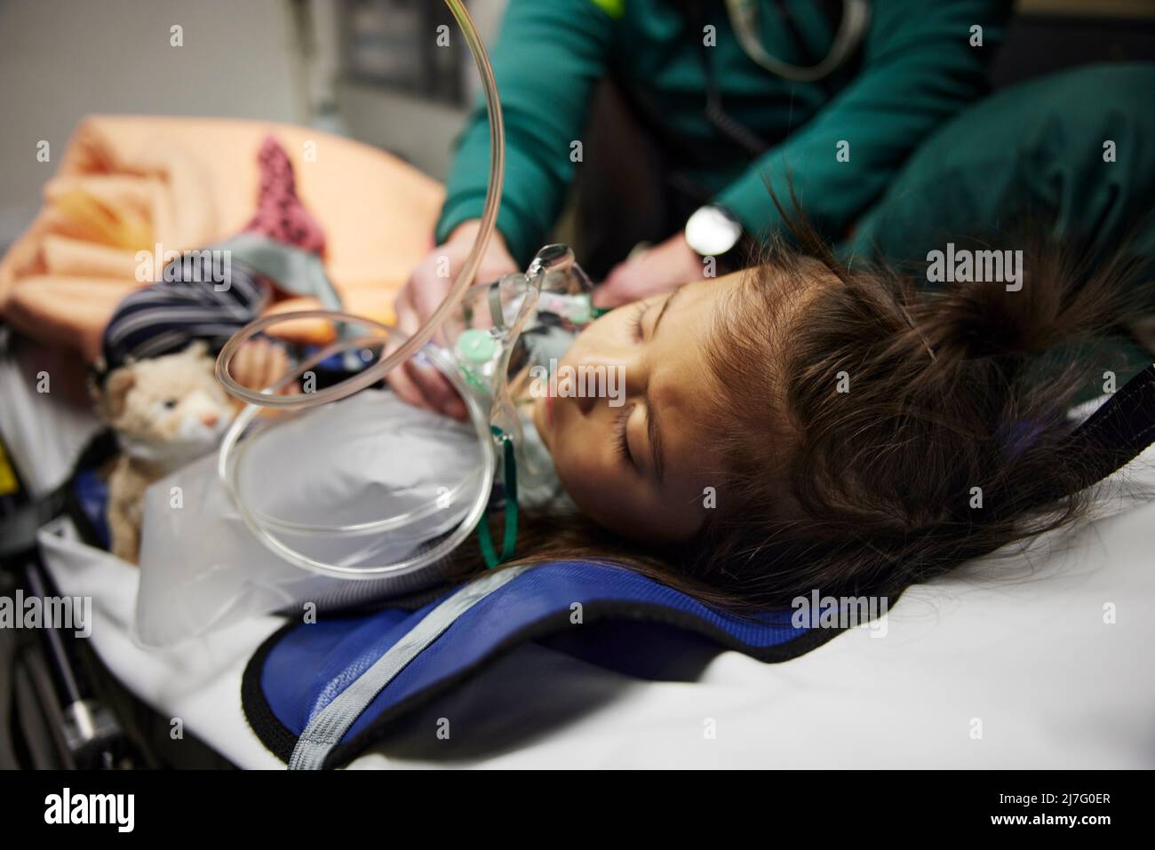 Ambulance children hi-res stock photography and images - Alamy