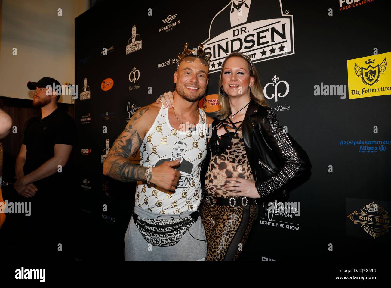 Eric Sindermann und Sina Valentina bei der Dr. Sindsen Record Release ...