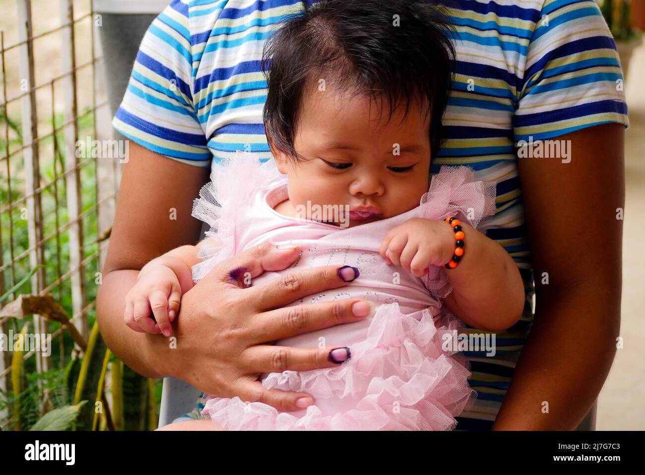 Philippine mother and baby hi-res stock photography and images - Alamy
