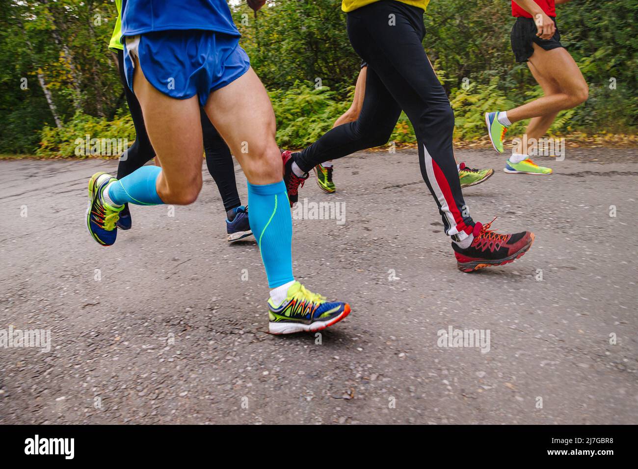 Short track runners hi-res stock photography and images - Alamy