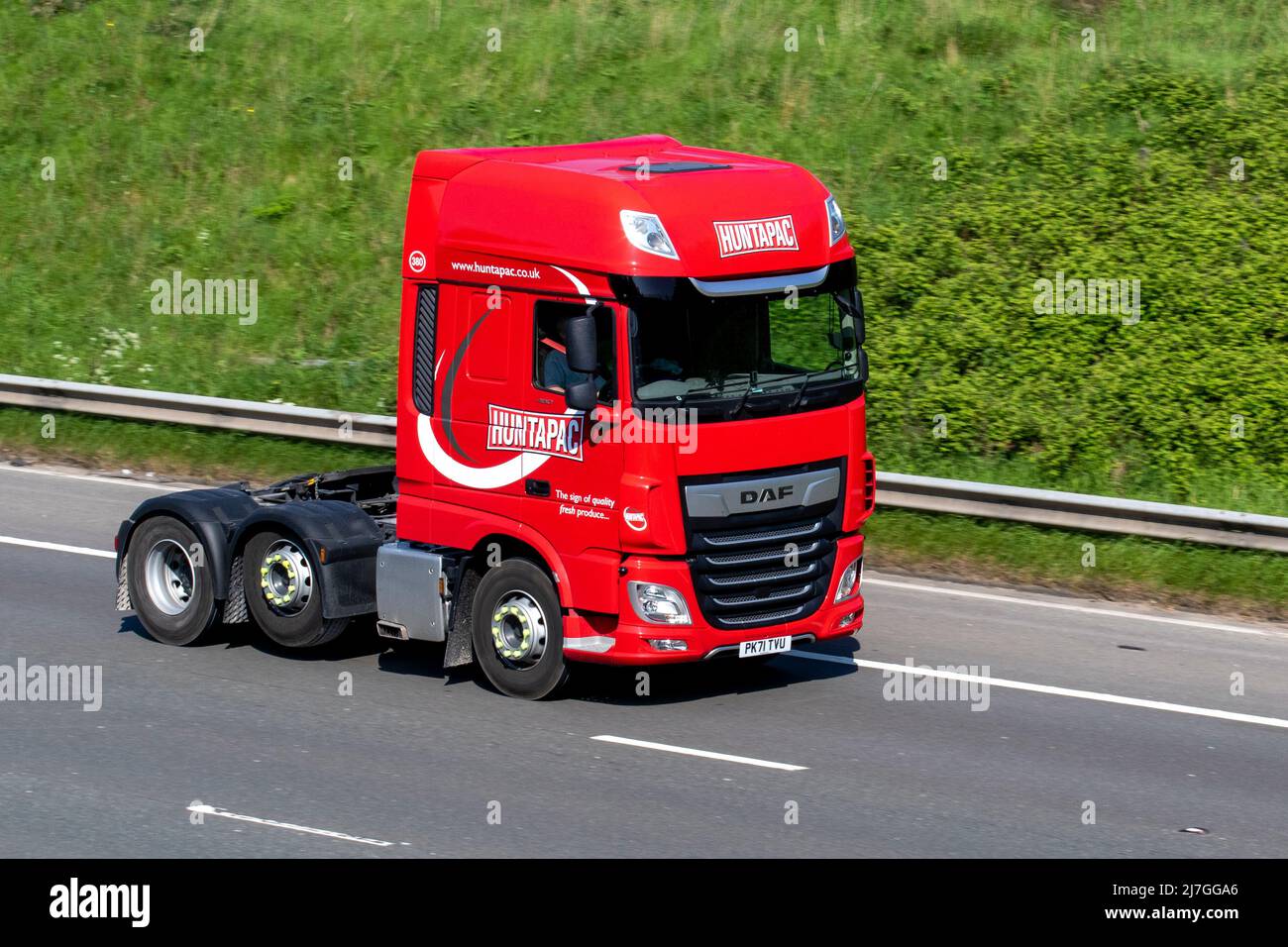 2021 red DAF 510 FTT 12902cc Diesel Tractor Unit power train. Huntapac ...