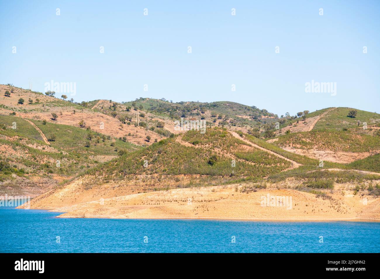 Barragem arade arade dam algarve hi-res stock photography and images ...